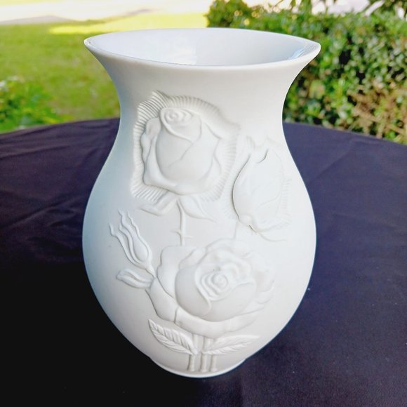 Kaiser | Art | Vintage Signed M Frey Kaiser W Germany White Matte ...